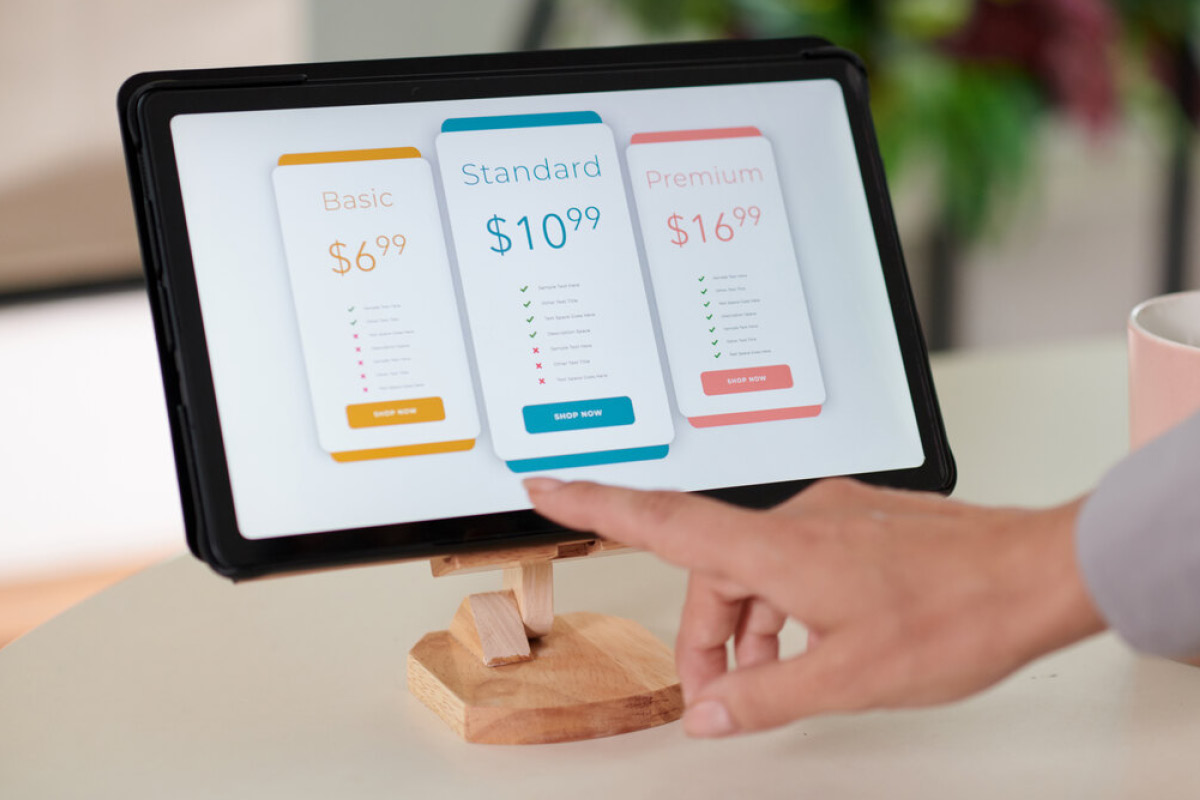 Subscription pricing returns to UK banking