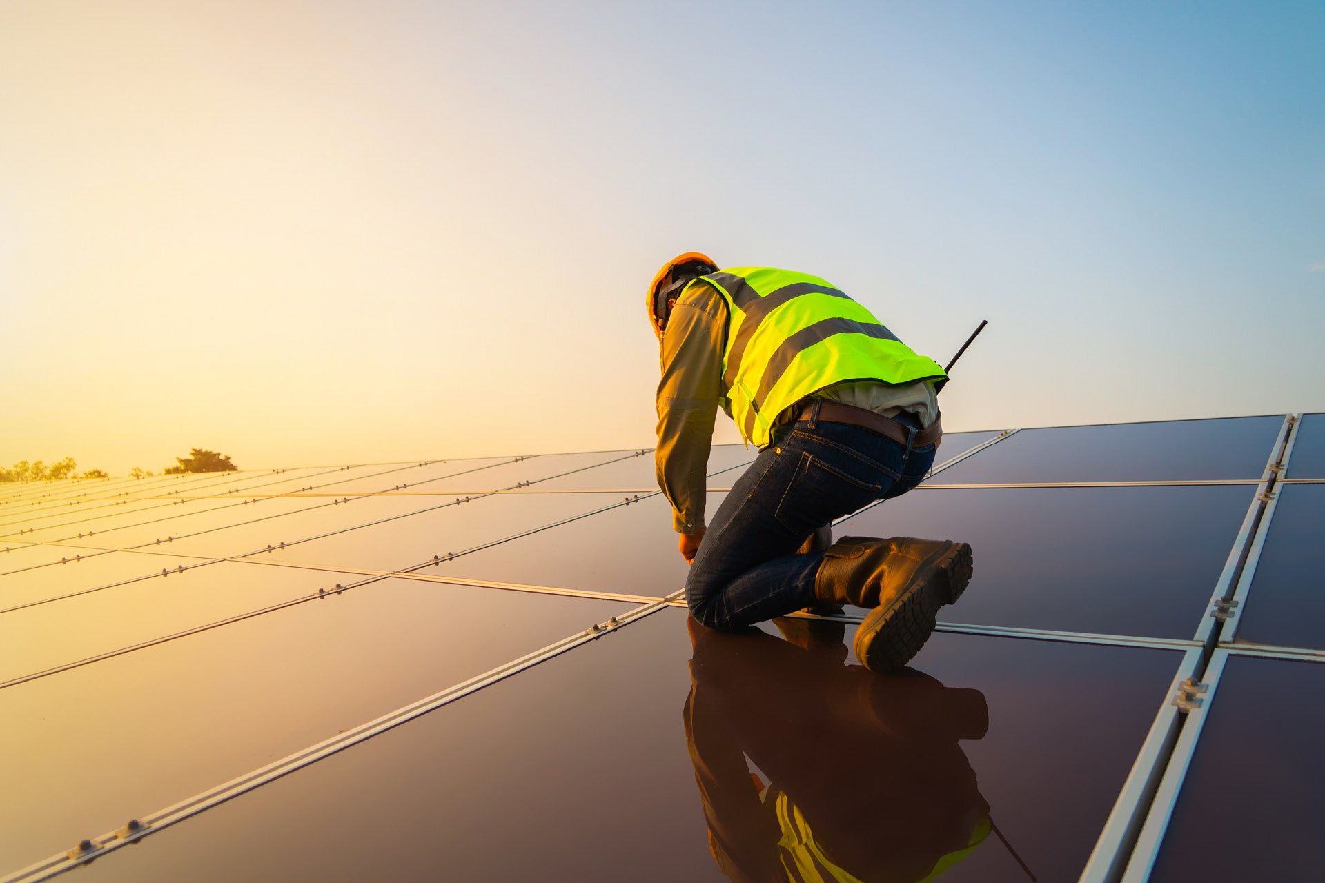 Unlocking growth with commercial excellence in Field Services | Simon ...
